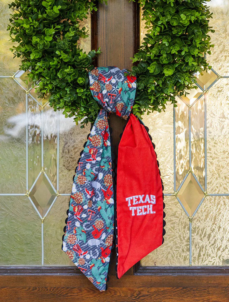 Saturday Silks Texas Tech "Wreath" Scarf – Red Raider Outfitter